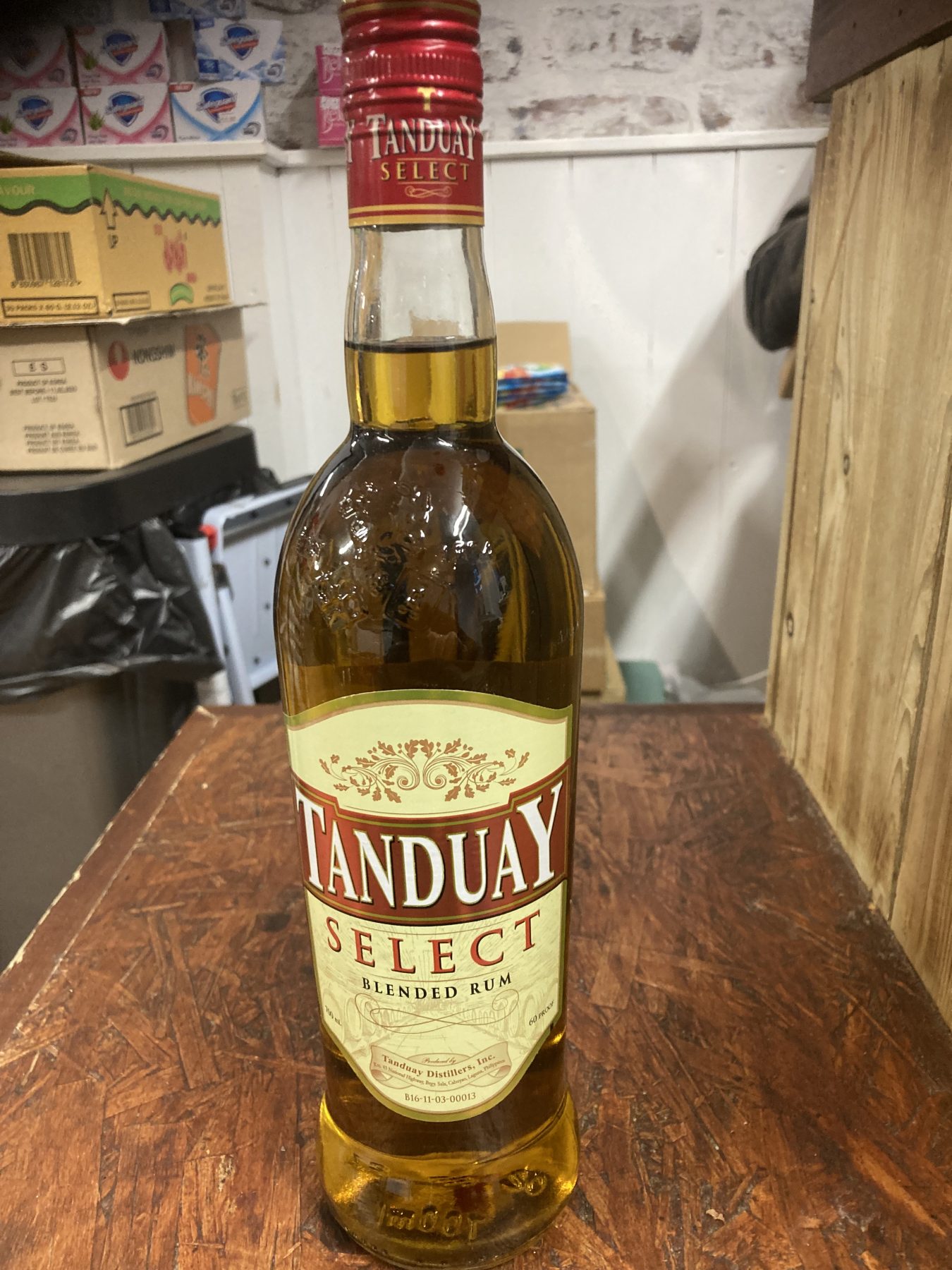 Tanduay Select Rum 70cl 30% abv - Bahay Kubo